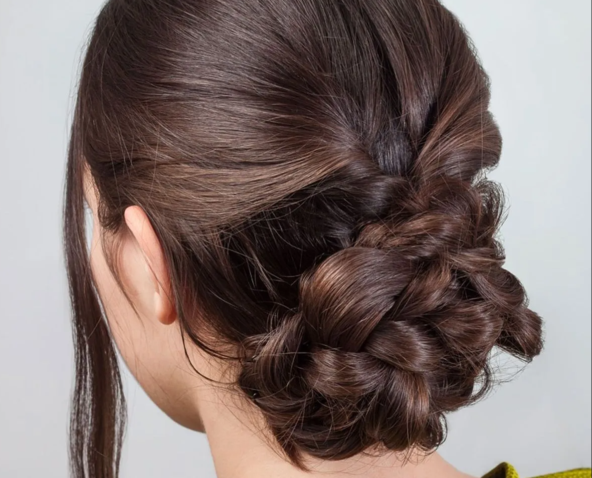 Geflochtener Dutt: Anleitung für mittellanges und langes Haar - gofeminin